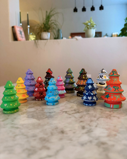 Swiftie Day: Era's Christmas Tree Farm & Taylor Swift's Birthday ...